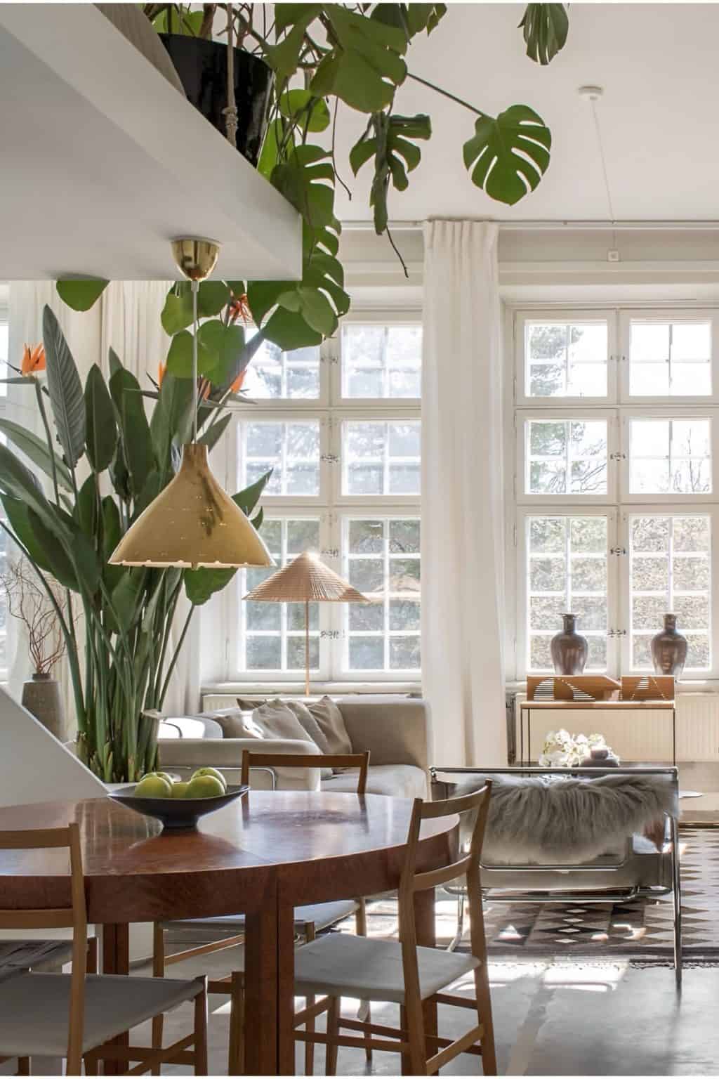 Gio Ponti - Iconic Italian Modernist Furniture Designer